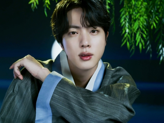 BTS Jin, Billboard Hot Trending Songs 'Yours' 44 weeks - 'Super Tuna' chart for 40 consecutive weeks