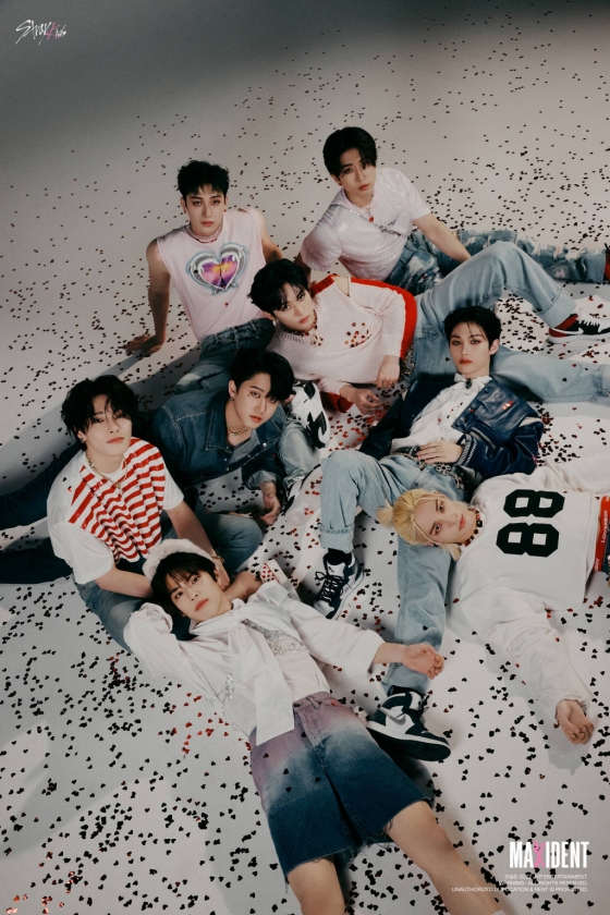Stray Kids exceed 10 million copies, Writing New History