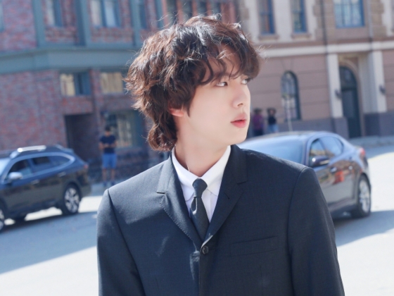 Jin "The Astronaut" Hot in Mexico