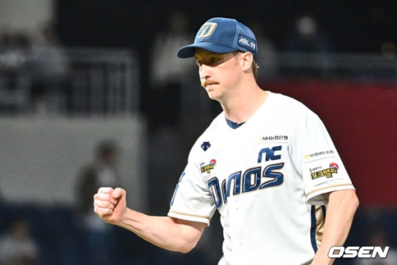 '반토막 연봉'으로 韓 왔던 페디, '1000만$' 금의환향... KBO, 이제 종착지 아닌 또다른 출발점