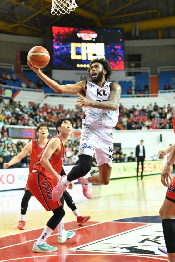 KCC와 KT·LG, 과연 KBL 첫 역사를 만들 수 있을까