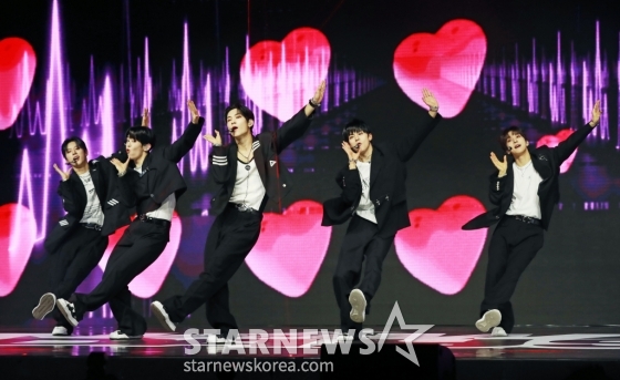 NOWADAYS starts the 2nd week of 'TICKET' activities