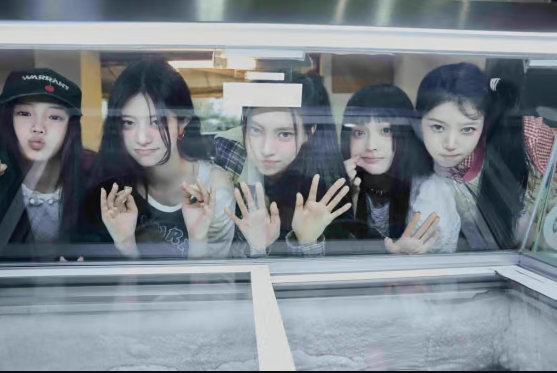 ILLIT Sets New Record on Japan's Oricon Chart