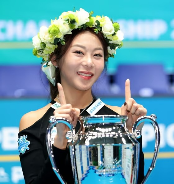 '최초 4연속 우승-상금 5억-24연승'...LPBA라 쓰고 김가영이라 읽는다