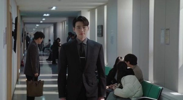 이종석의 차분한 변주, tvN 웃게 한 '서초동' 성공적 출사표 [드라마 쪼개보기]