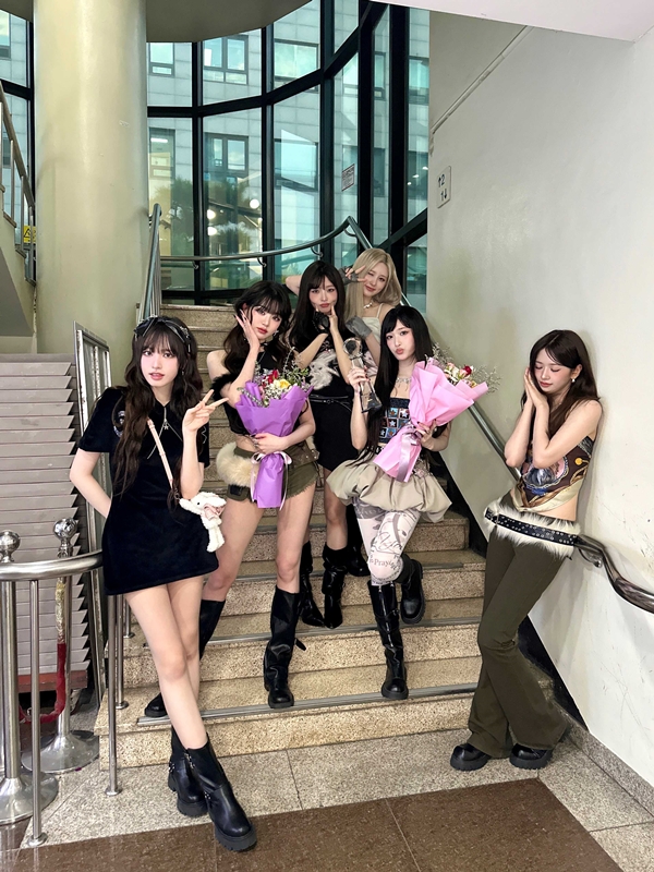 아이브, 'XOXZ'로 '뮤뱅' 1위...음방 통산 '70관왕' 금자탑